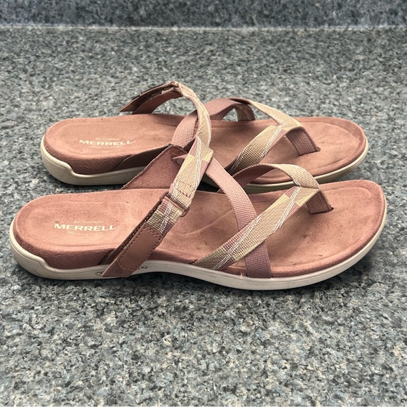 Merrell | Shoes | Merrell District Mendi Thong Sandals Burlwood Pink ...